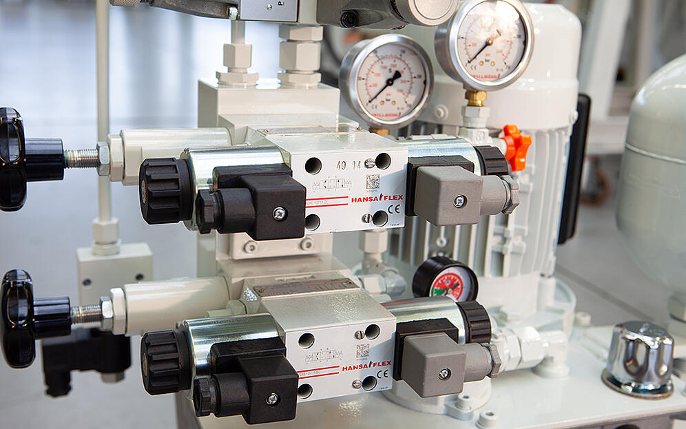 CETOP valves: standardised hydraulic plate mounting valves | HANSA-FLEX